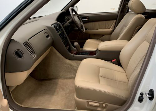 1992 Lexus LS400 - Stone Cold Classics