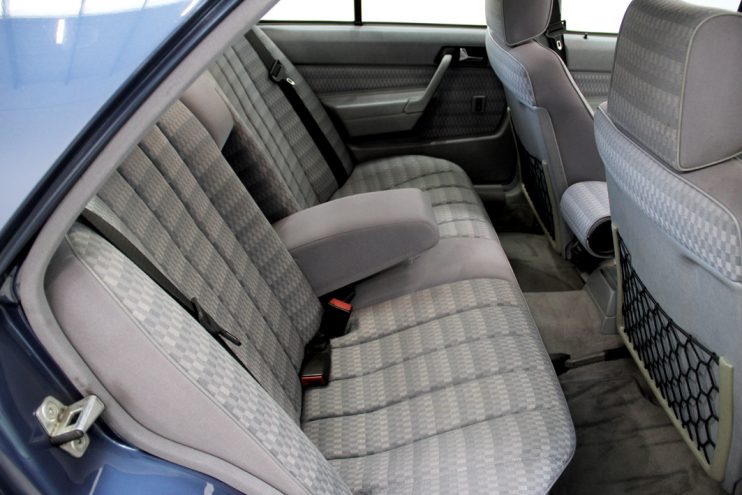 1994 Mercedes 190e 2.6 auto - Stone Cold Classics