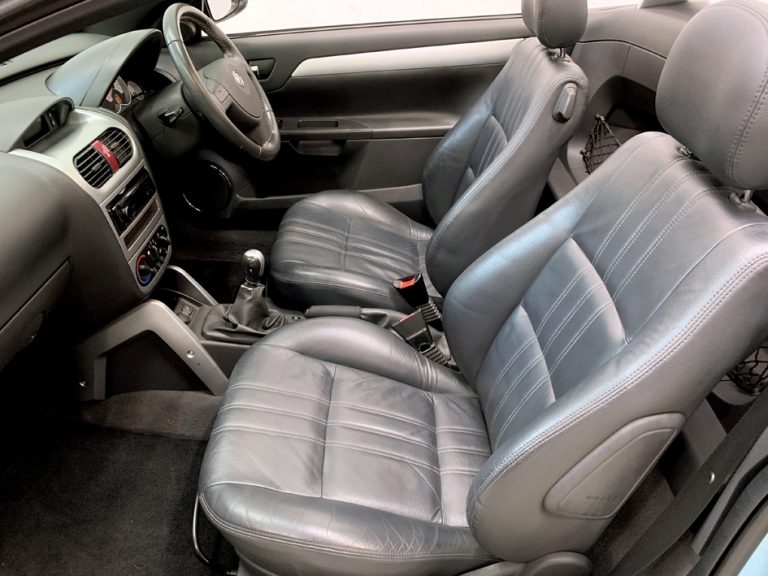 2009 Vauxhall Tigra 1.4 Exclusiv - Stone Cold Classics