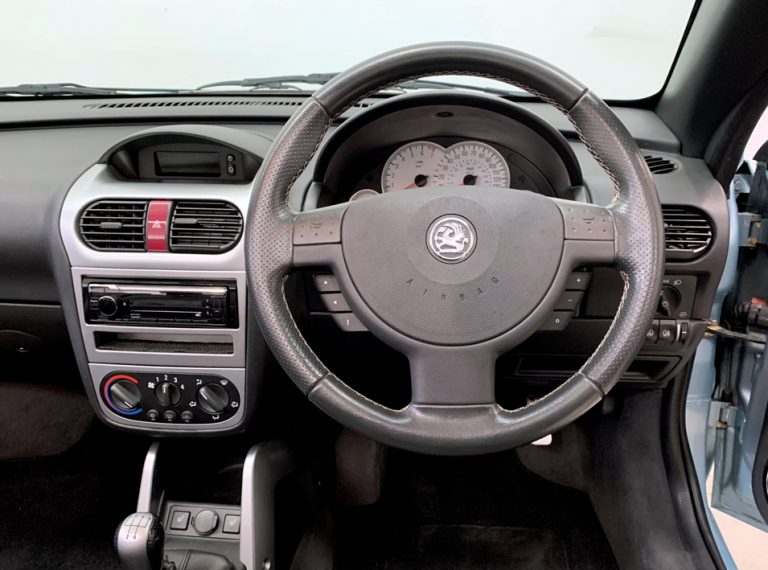 2009 Vauxhall Tigra 1.4 Exclusiv - Stone Cold Classics