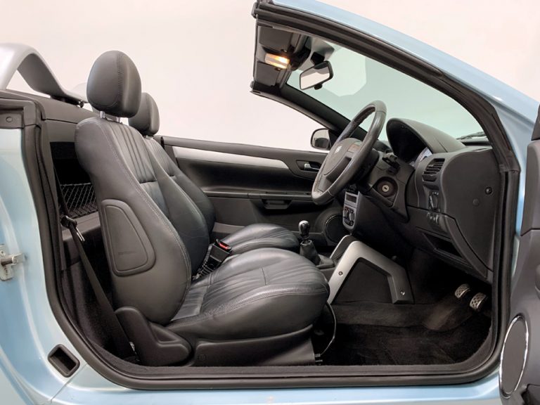 2009 Vauxhall Tigra 1.4 Exclusiv - Stone Cold Classics